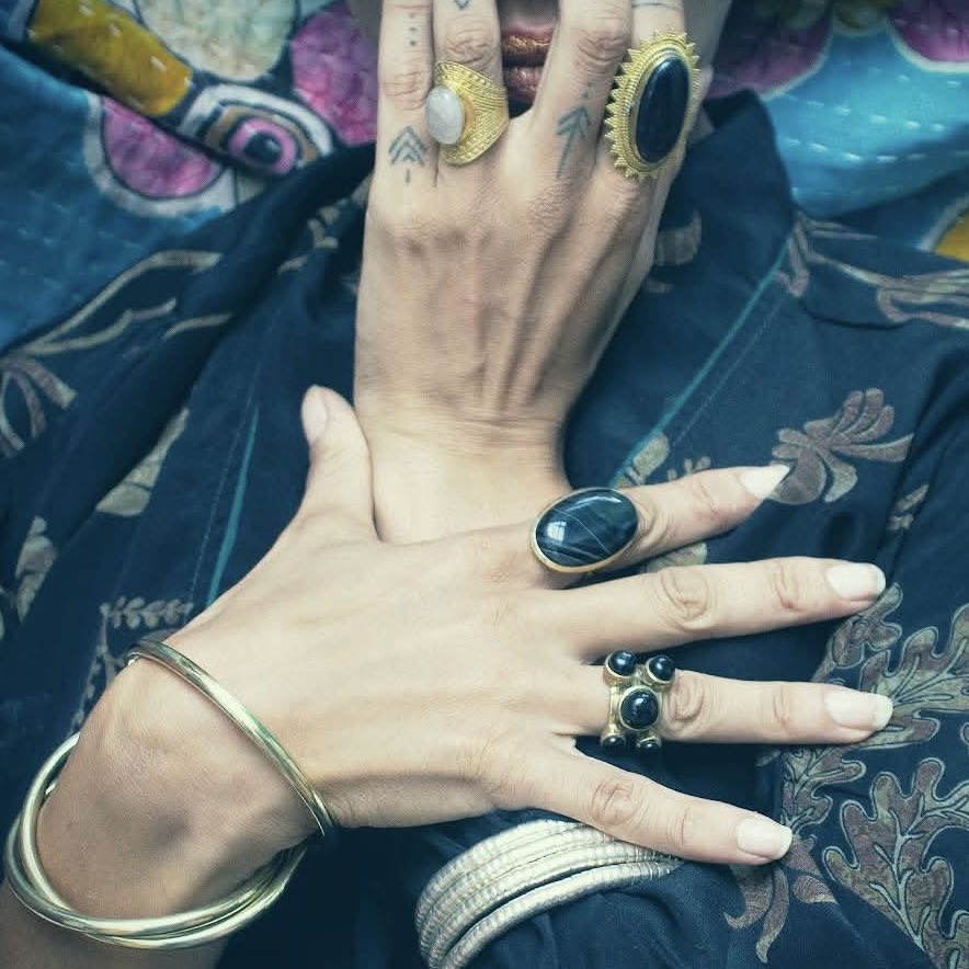 Large Ornate Ring – Silver/Green or Gold/Black